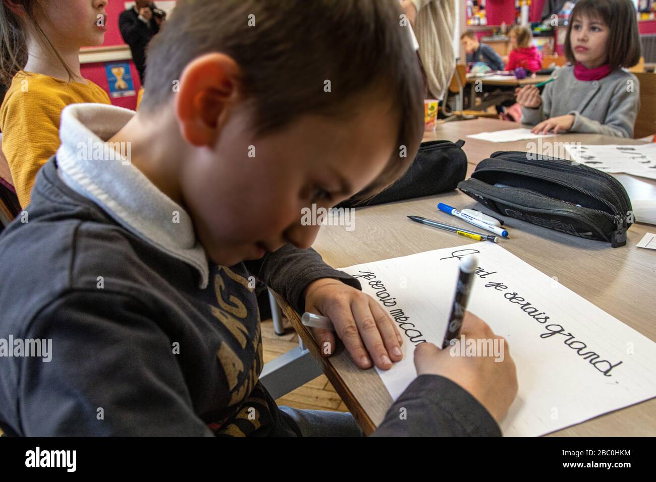 SPELLING AND WRITING, ORIENTATION, A CLASS AT THE PRIMARY SCHOOL IN THE ...