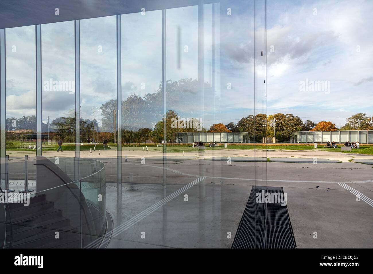 GLASS ENTRANCE FROM THE PARK, LOUVRE-LENS MUSEUM, LENS, PAS-DE-CALAIS ...