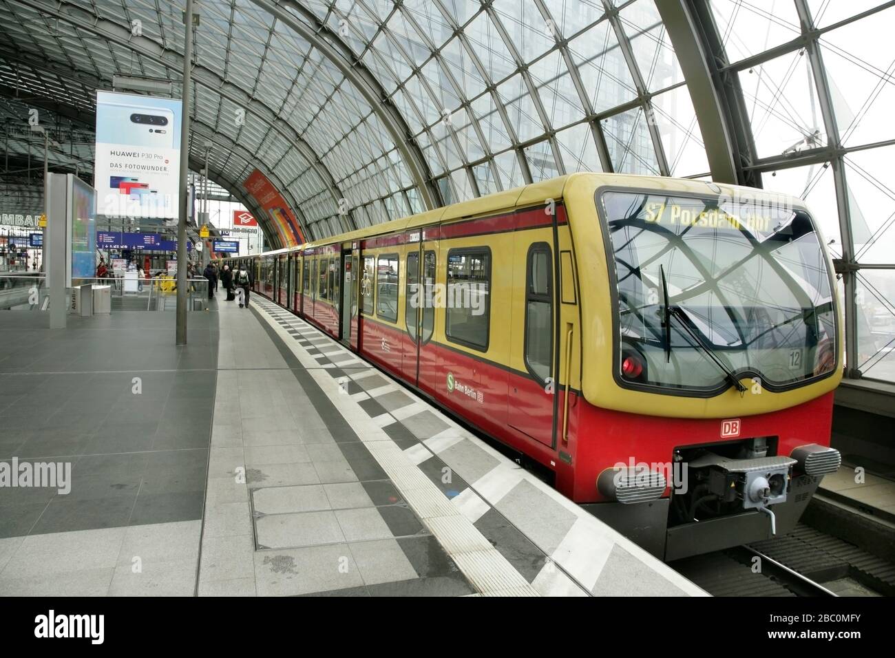 Local train s bahn hi-res stock photography and images - Alamy