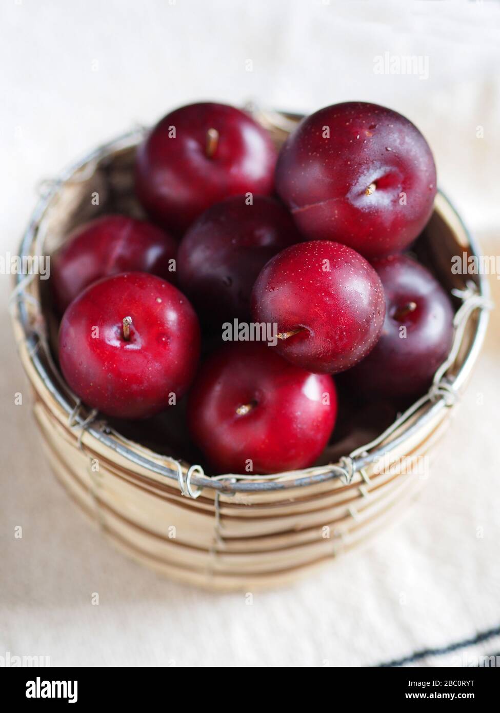 Santa rosa plum hi-res stock photography and images - Alamy