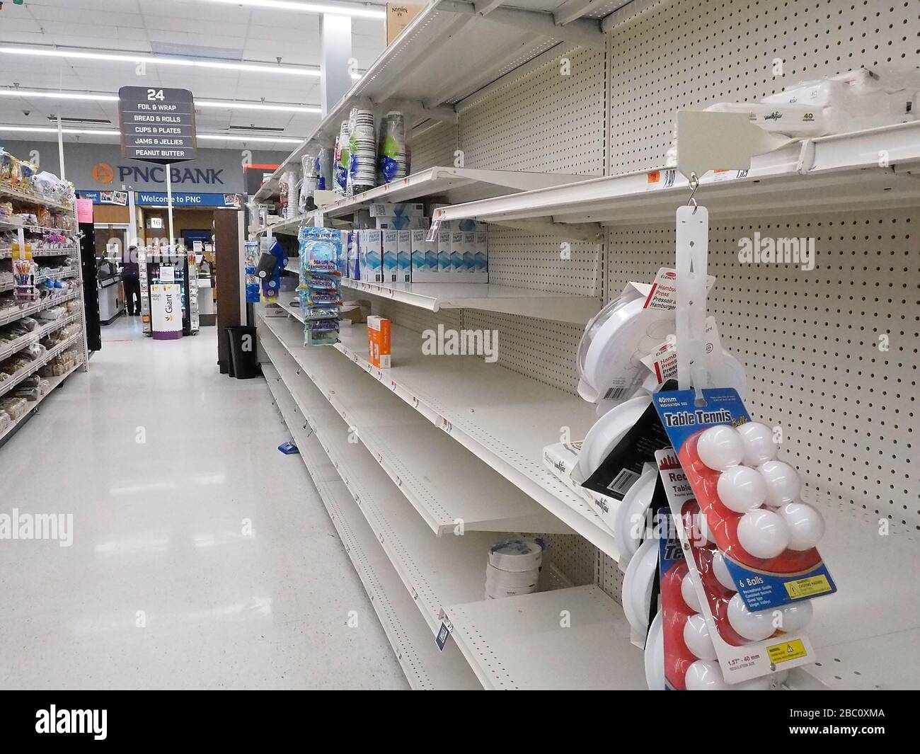 Paper plates, cups and napkin aisle in grocery store during Coronavirus ...