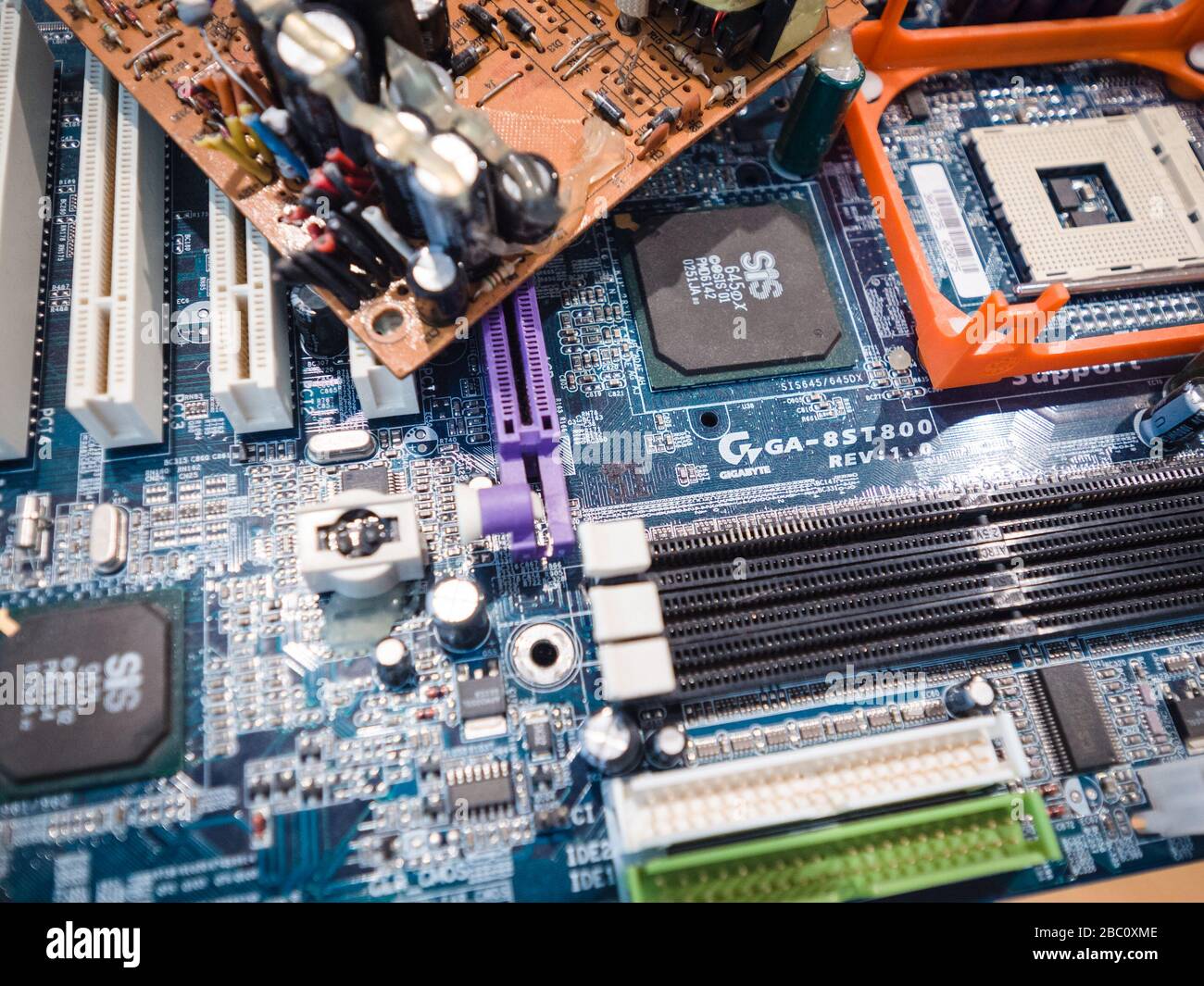 Electronic boards hi-res stock photography and images - Alamy