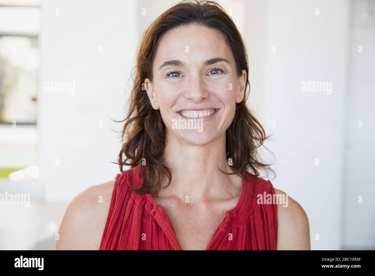 Portrait smiling, confident brunette woman Stock Photo - Alamy Portrait smiling, confident brunette woman Stock Photo - Alamy