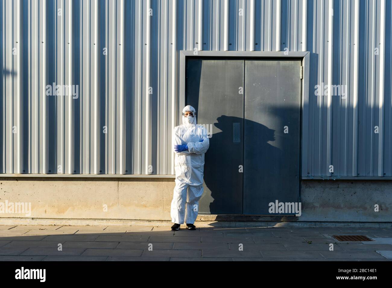 Female scientist wearing mask glasses hi-res stock photography and ...