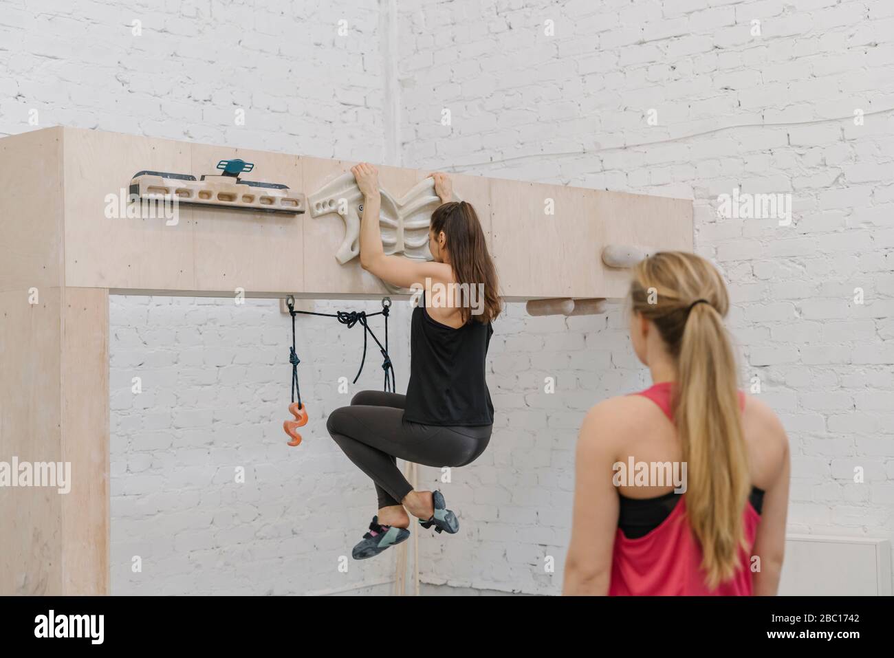 Pull ups hi-res stock photography and images - Alamy