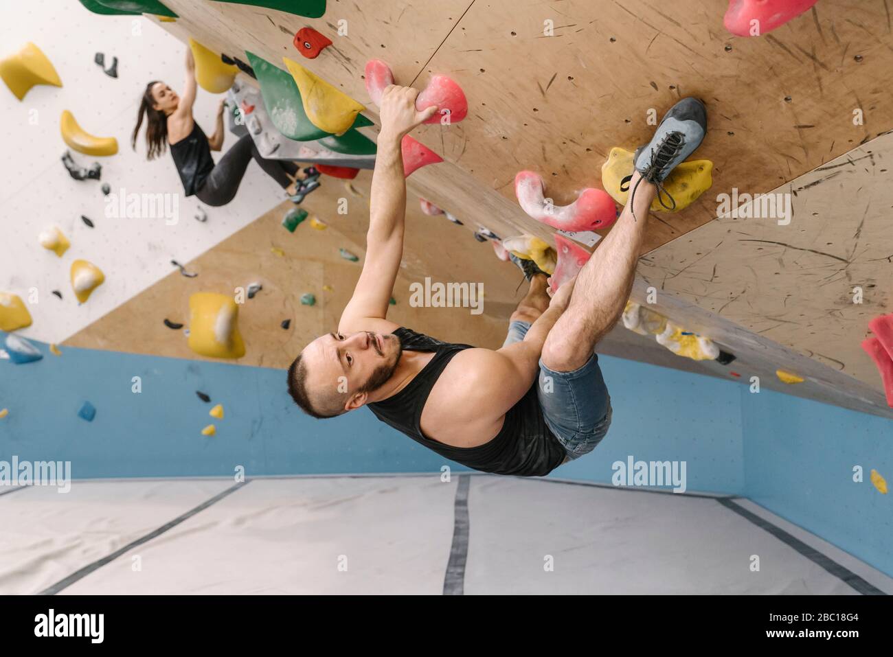 Woman training bouldering gym hi-res stock photography and images - Alamy