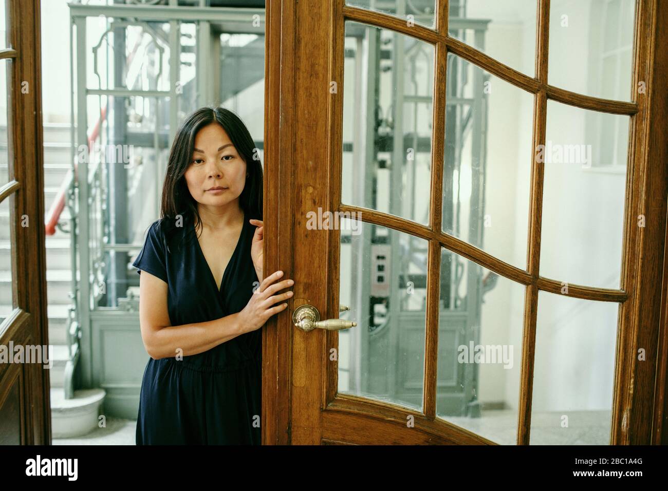 Serious building hi-res stock photography and images - Alamy