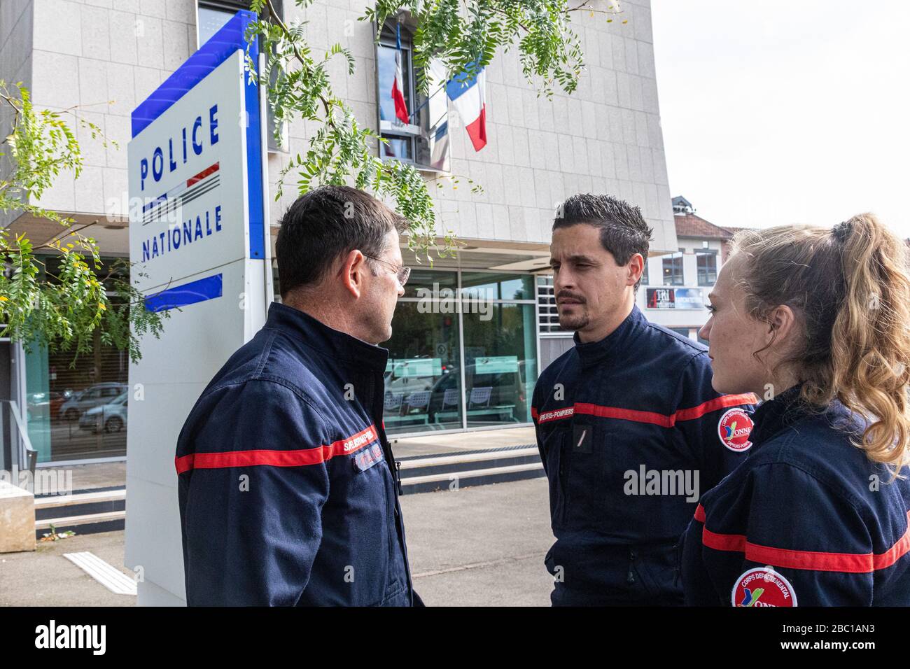 France police station hi-res stock photography and images - Alamy