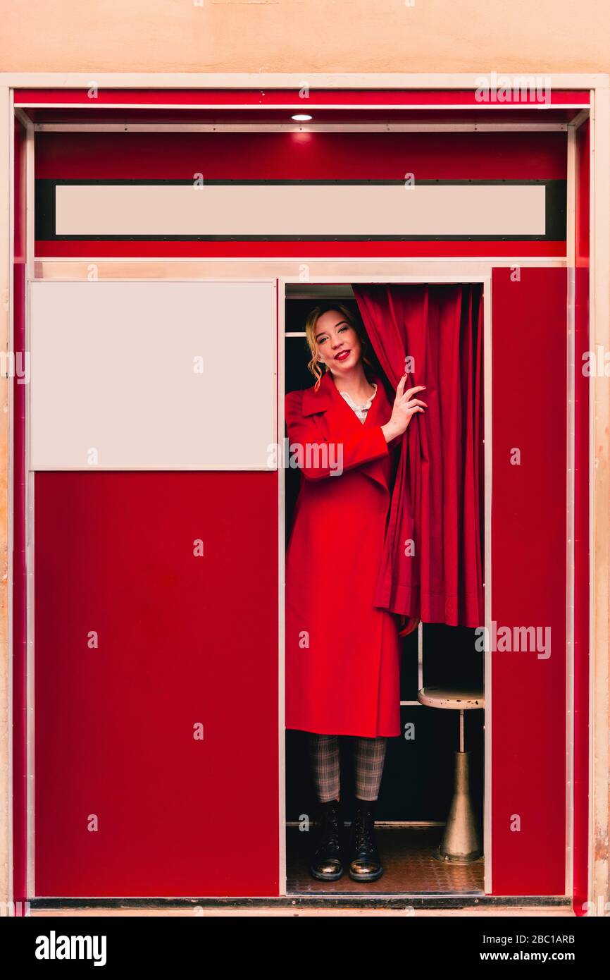 Inside photo booth hi-res stock photography and images - Alamy