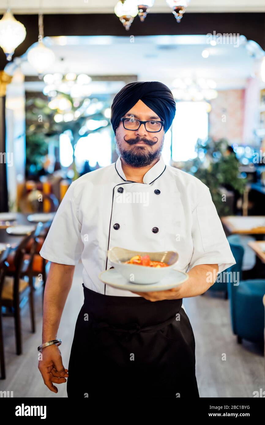 Sikh chef hi-res stock photography and images - Alamy