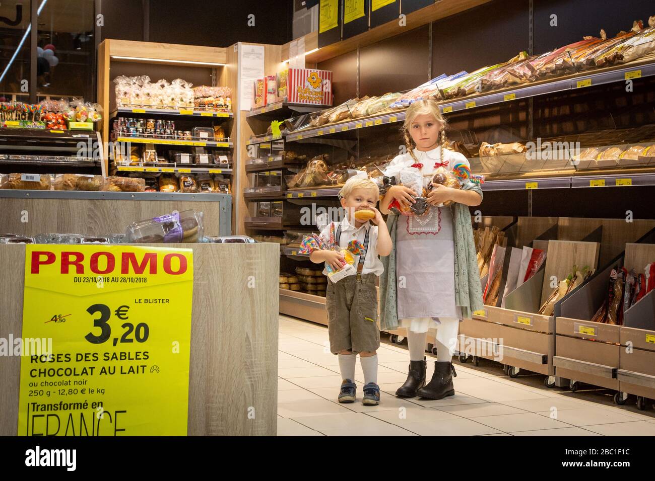 HANSEL AND GRETEL, MODERN FAIRY TALES, BAKERY SECTION OF A SUPERMRKET ...