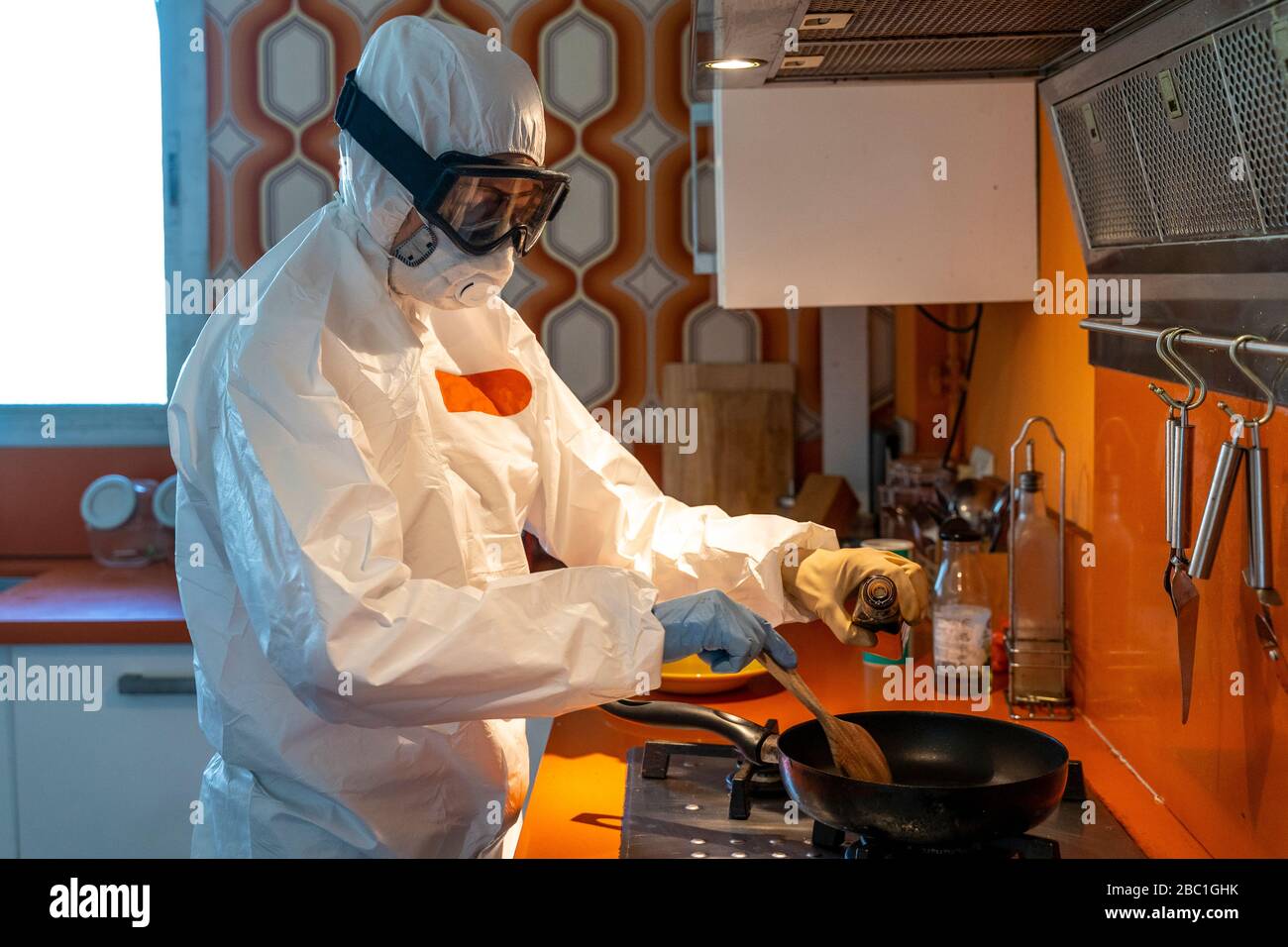 Kitchen clothes hi-res stock photography and images - Alamy