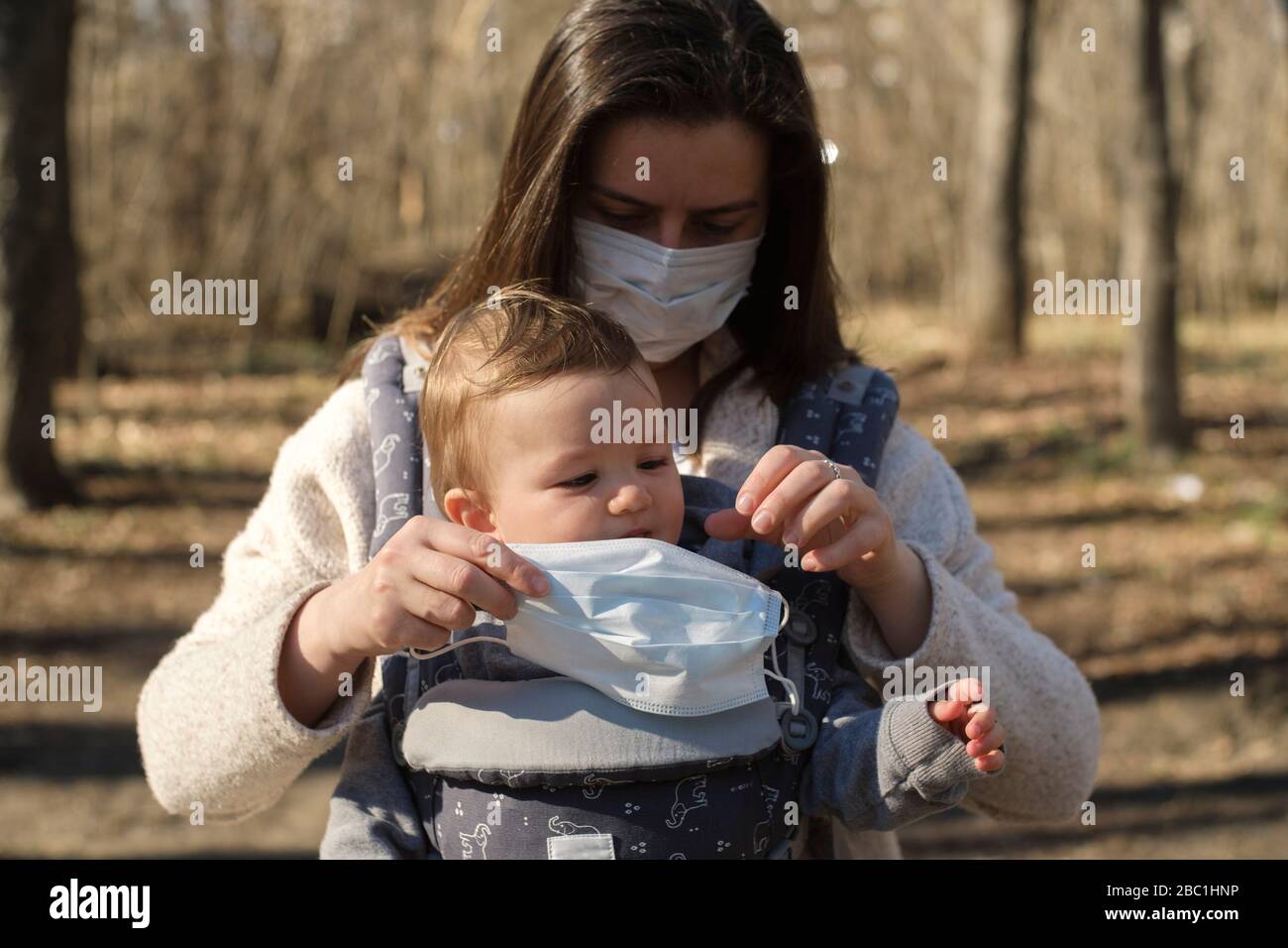 Anxious mother and baby hi-res stock photography and images - Alamy