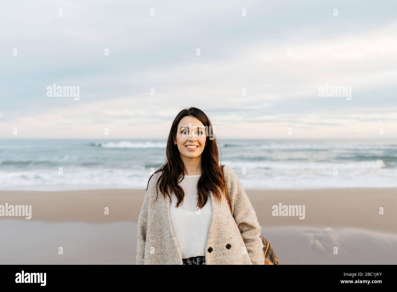 Sunset on remote beach hi-res stock photography and images - Alamy
