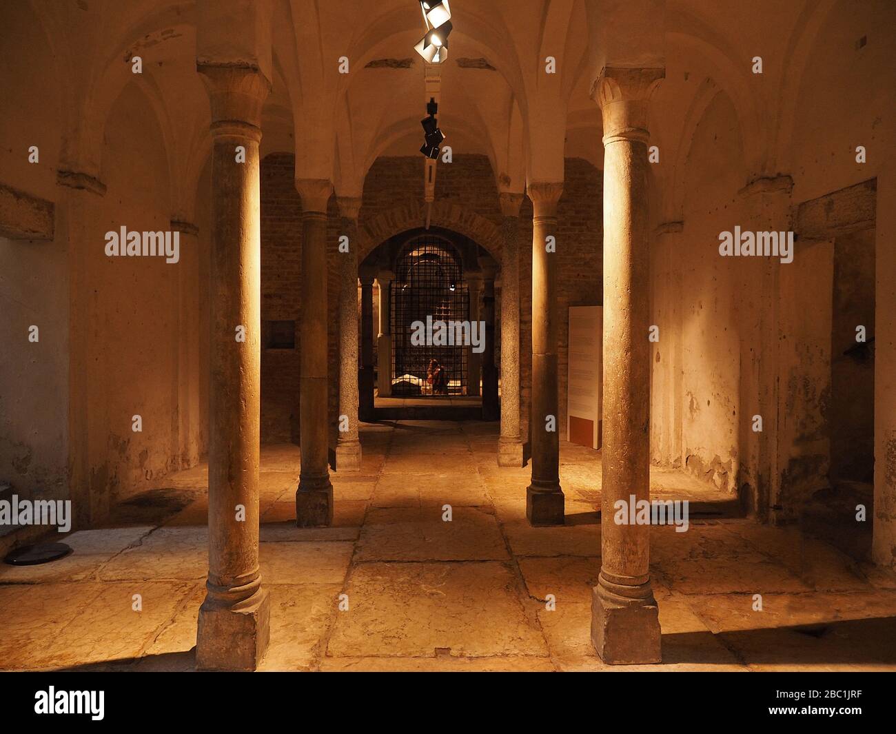 Cripta di san sepolcro hi-res stock photography and images - Alamy