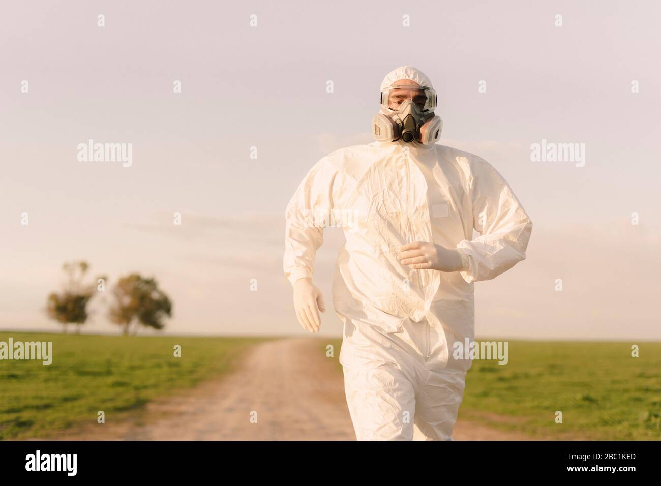 Man in suit running hi-res stock photography and images - Alamy