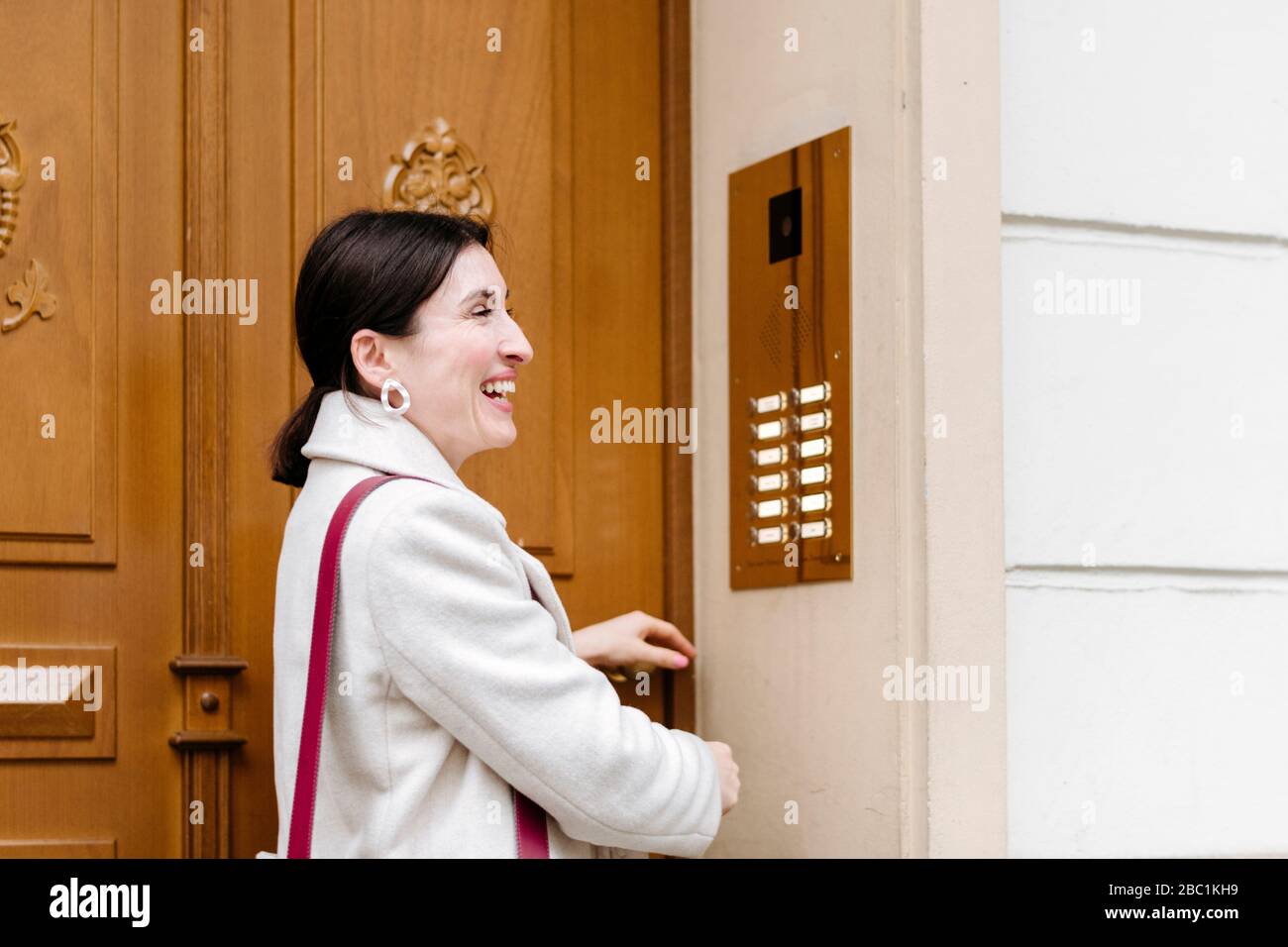 Entry opening hi-res stock photography and images - Alamy