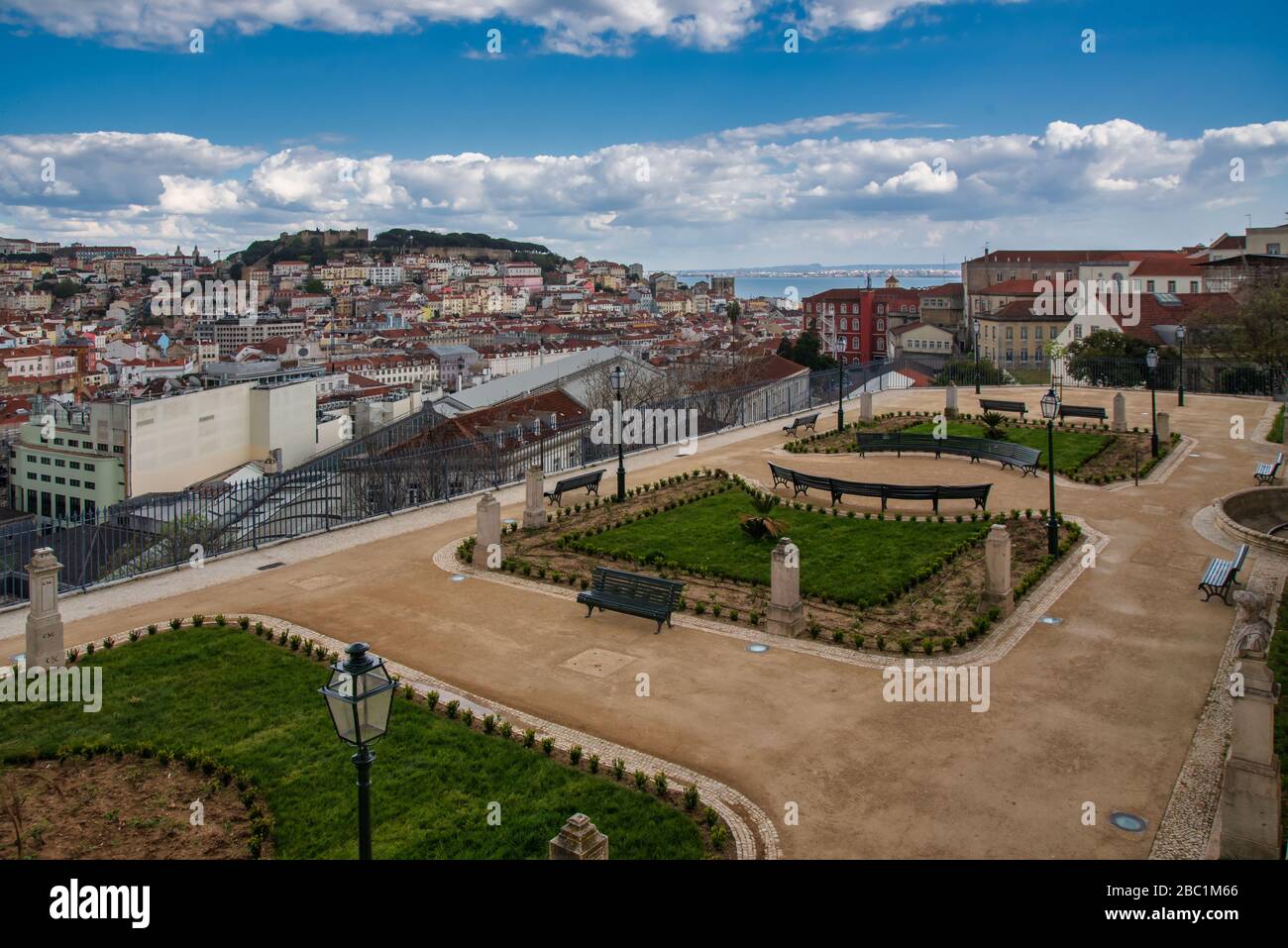 Peaceful and empty São Pedro de Alcântara viewpoint in Lisbon, with no ...