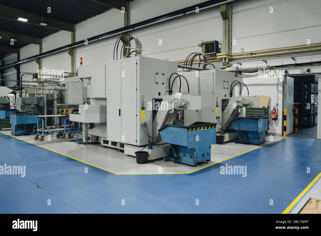 Factory shop floor Stock Photo - Alamy