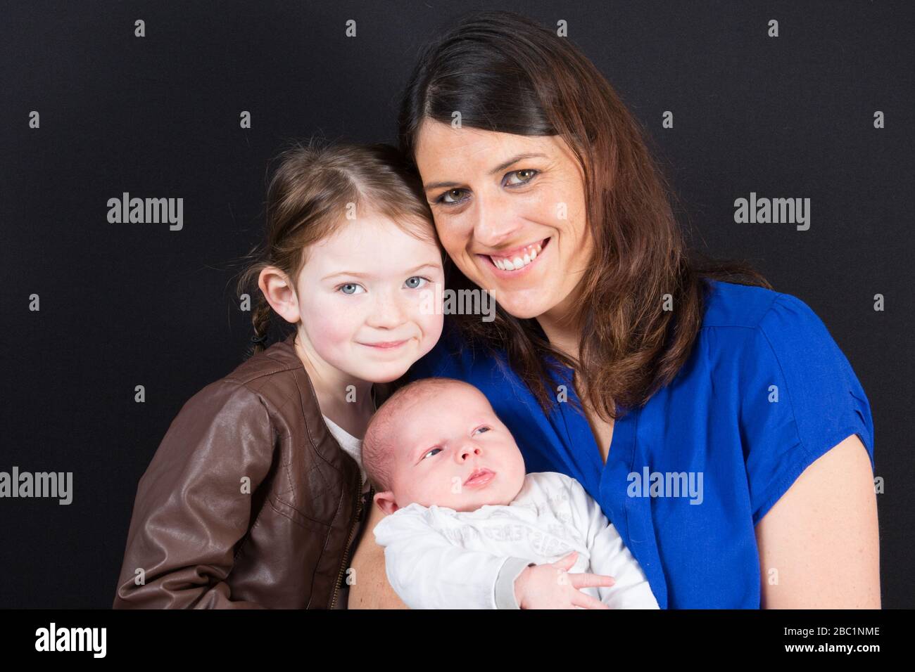 Happy single mum two children hi-res stock photography and images - Alamy