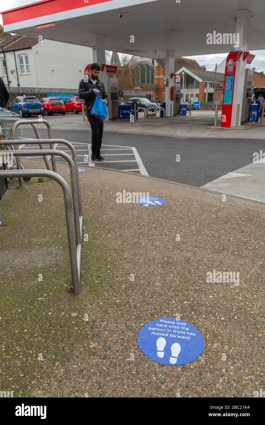 Southend-on-Sea, UK. 2nd Apr, 2020. Circular blue floor sign ...