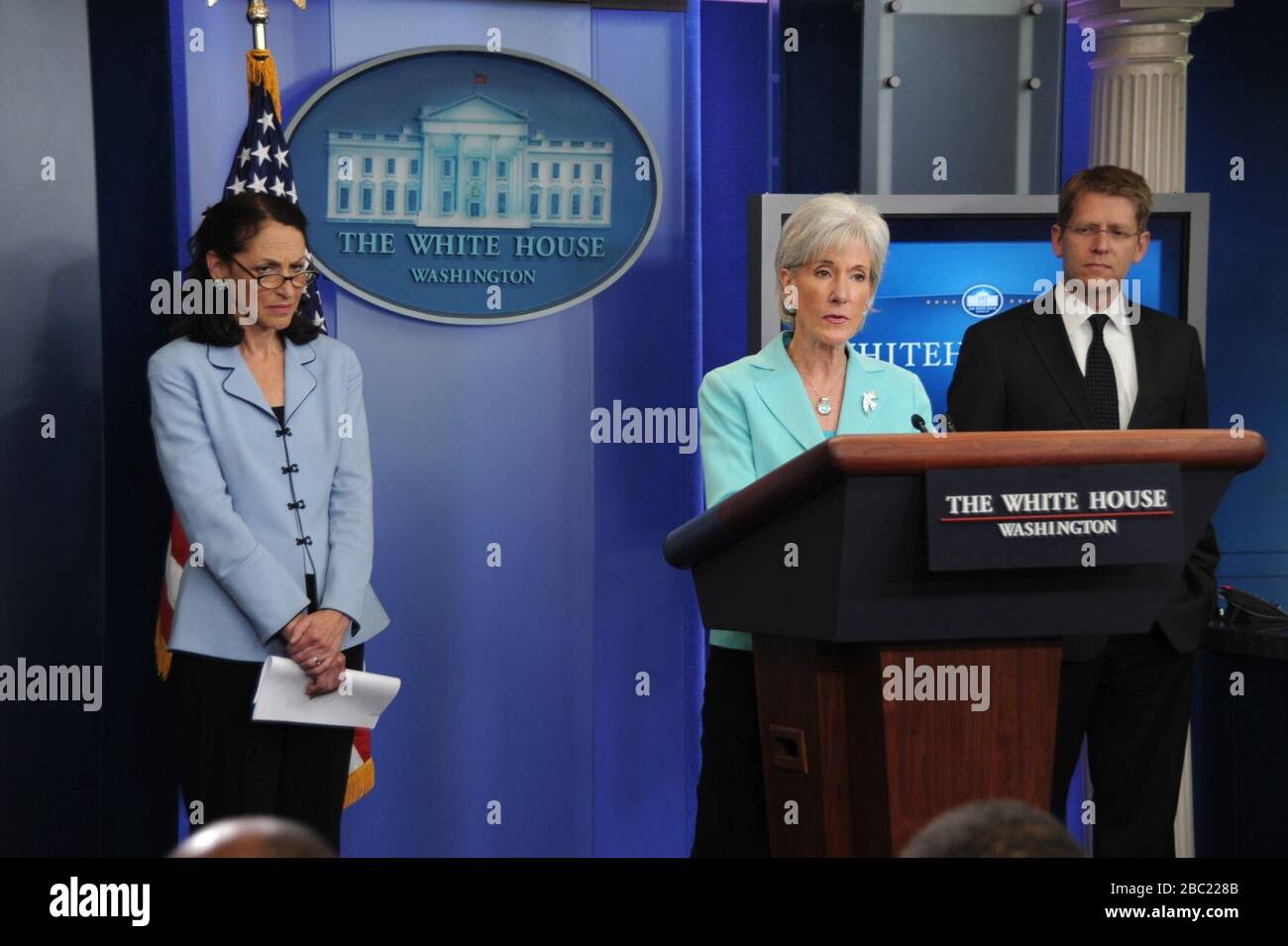 Warning labels hi-res stock photography and images - Alamy