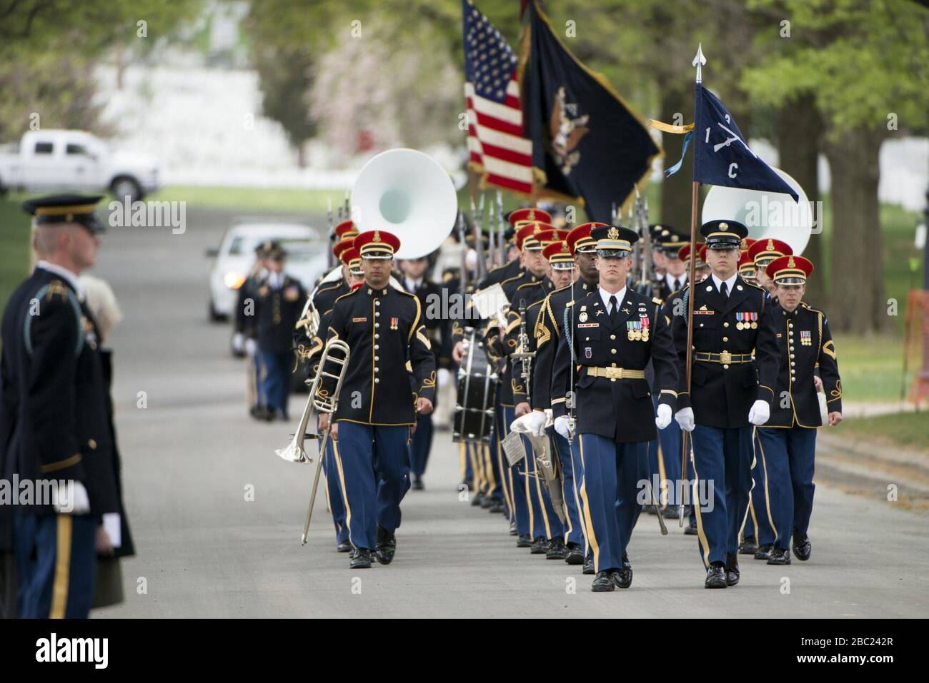 Graveside service for U.S. Army Air Forces 2nd Lt. Marvin B. Rothman at ...