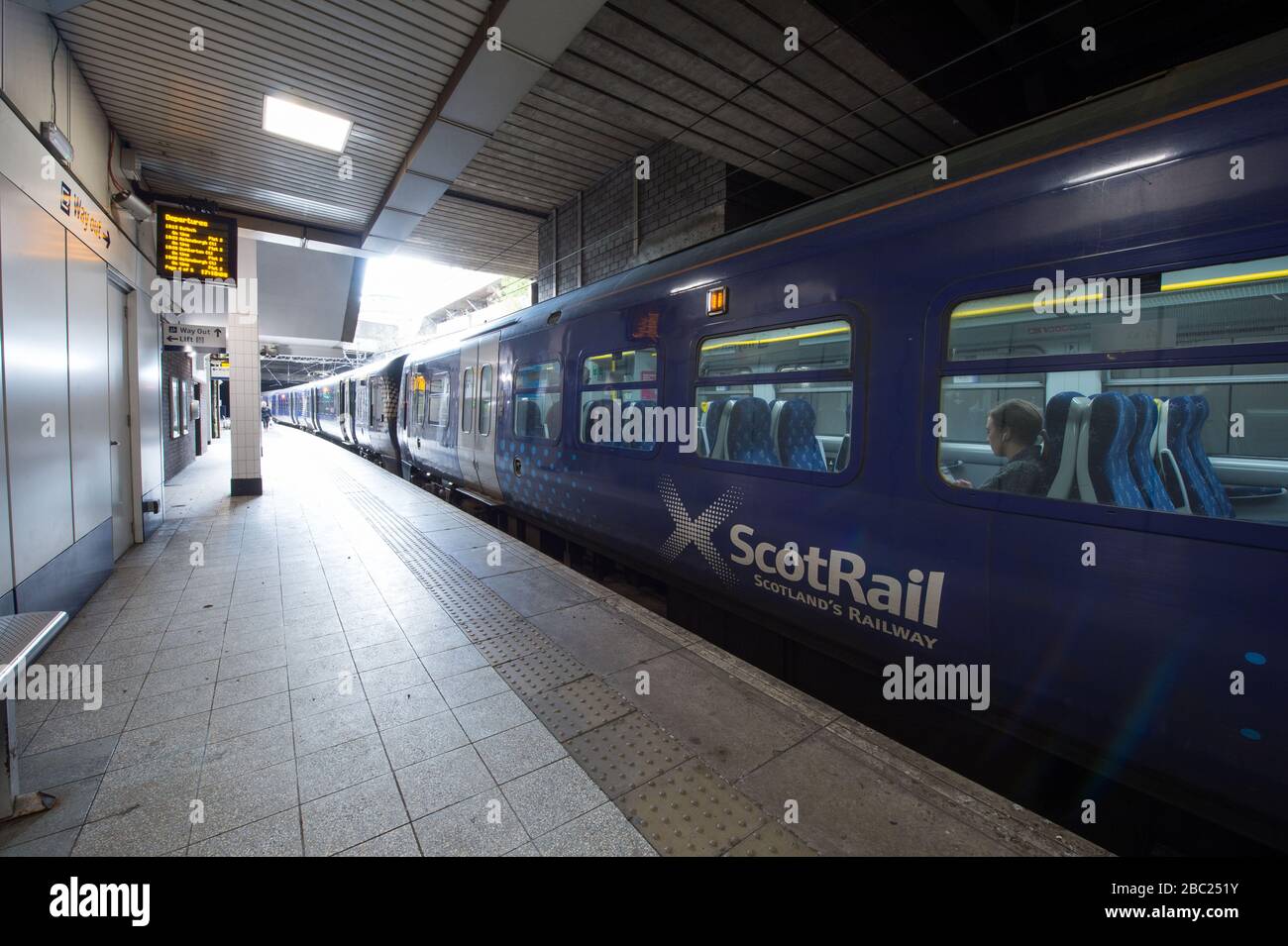 Scotrail train at platform in charing cross station hi-res stock ...