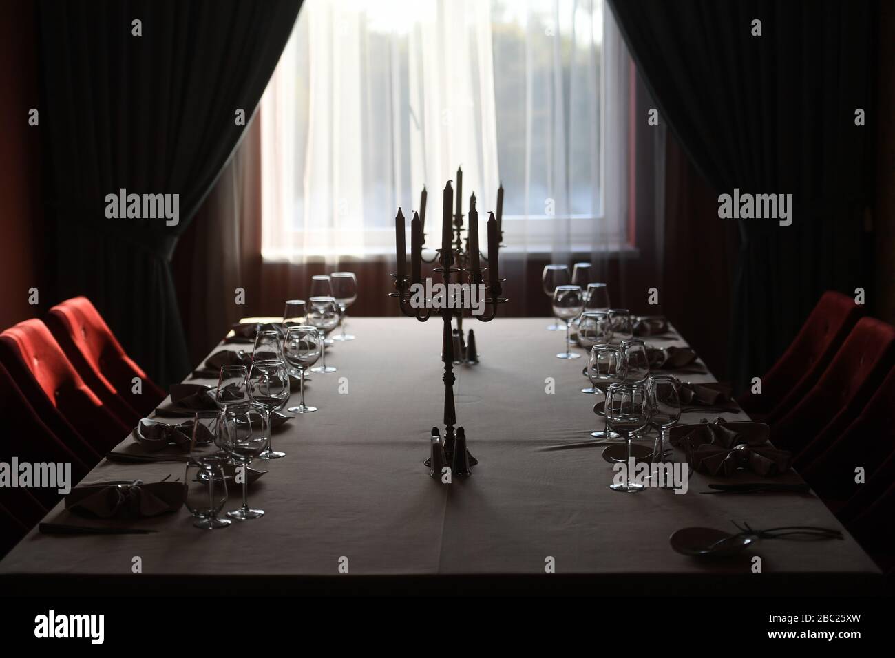 Elegant table setting hi-res stock photography and images - Alamy