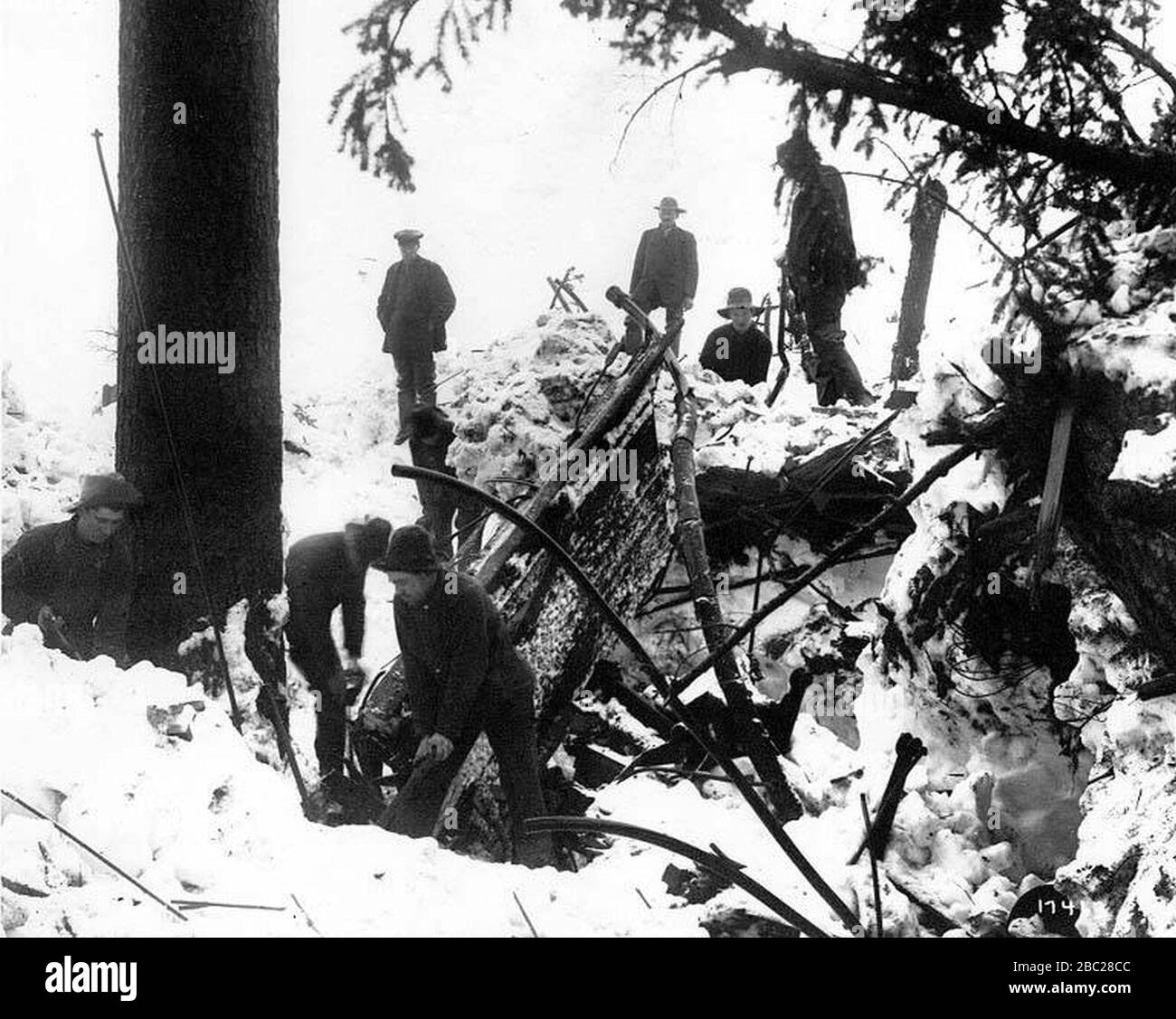 Great Northern Railroad, Wellington disaster; in the wreckage, 700 feet ...