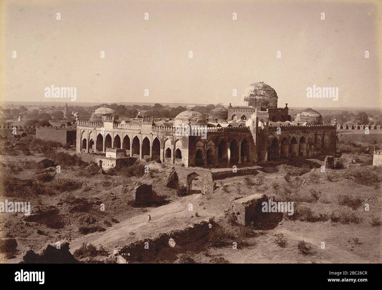 Great Mosque in Gulbarga Fort Stock Photo - Alamy