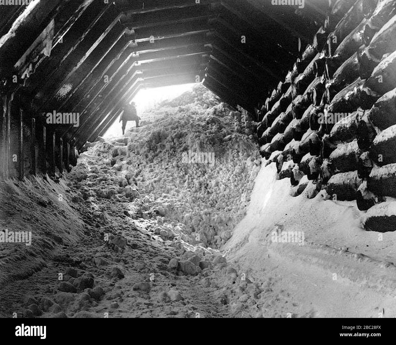 Great Northern Railroad, Wellington disaster; slide at the end of ...