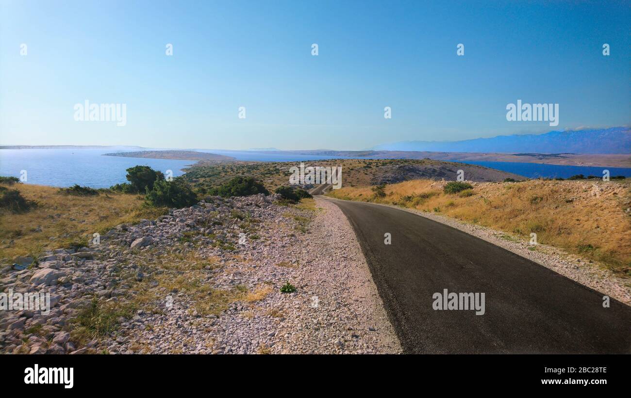 Path winding ocean hi-res stock photography and images - Alamy