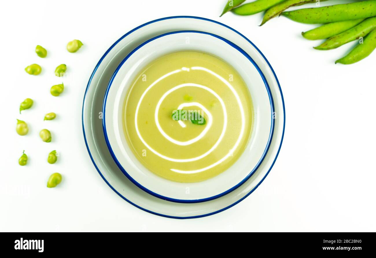 Fava bean soup hi-res stock photography and images - Alamy