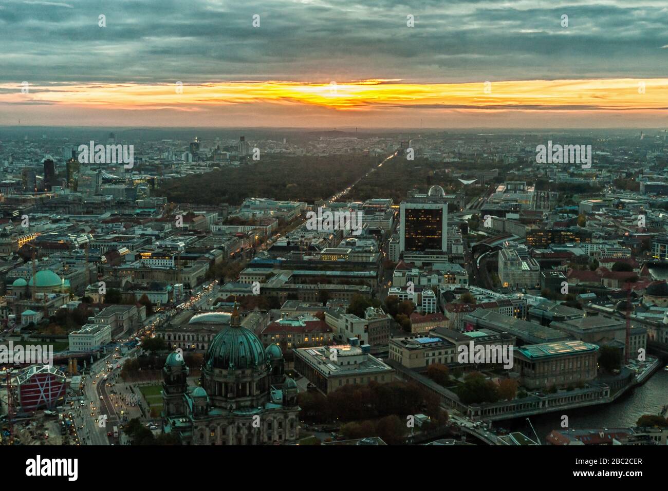 Berlin skyline illustration hi-res stock photography and images - Alamy