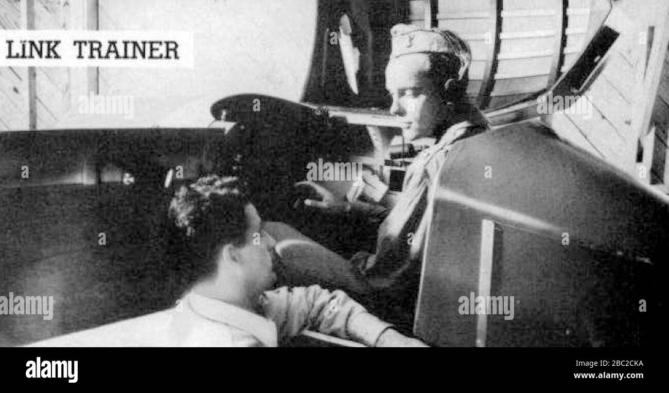 Link trainer hi-res stock photography and images - Alamy