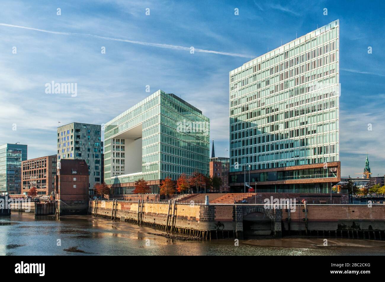 Red brick blue glass office hi-res stock photography and images - Alamy