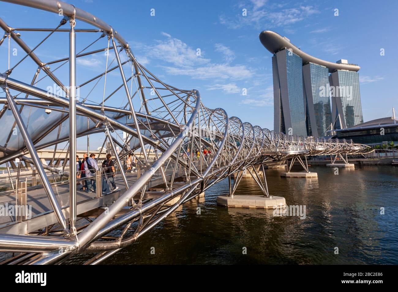 Helix Bridge and Marina Bay Sand, Singapore Stock Photo - Alamy