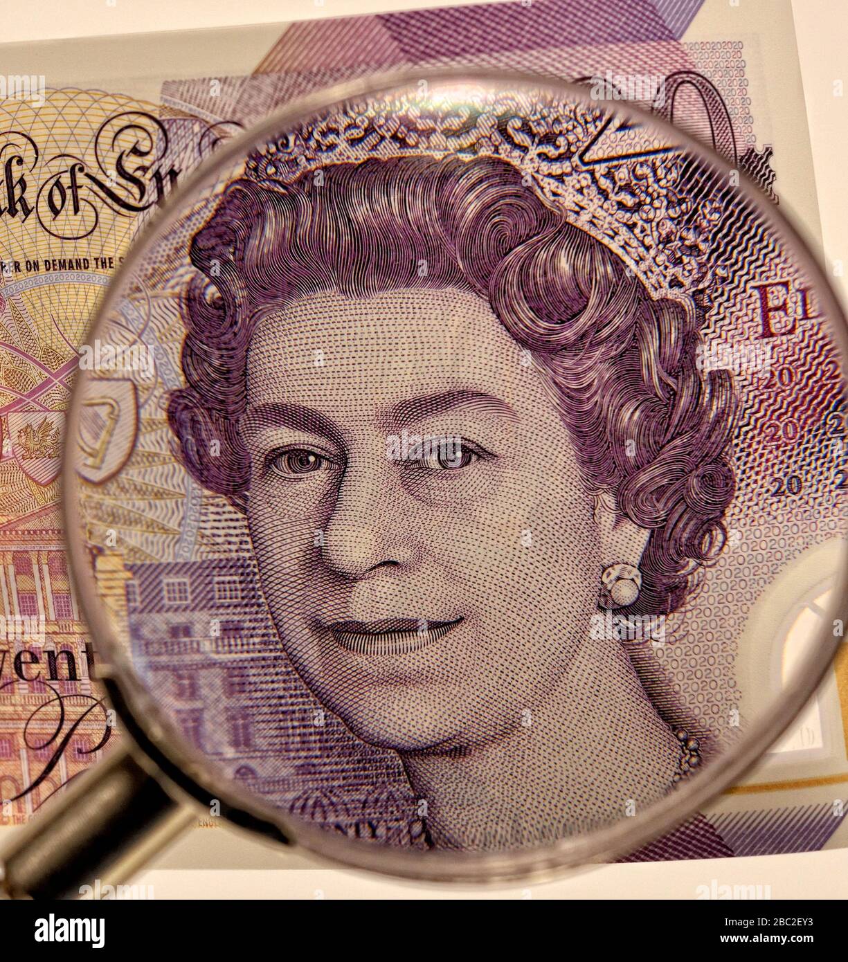 Queen bank note hi-res stock photography and images - Alamy