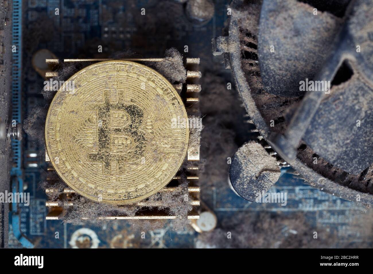 Computer desktop bitcoin symbol hi-res stock photography and images - Alamy
