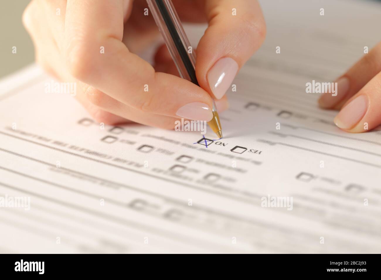 Form checkbox hi-res stock photography and images - Alamy