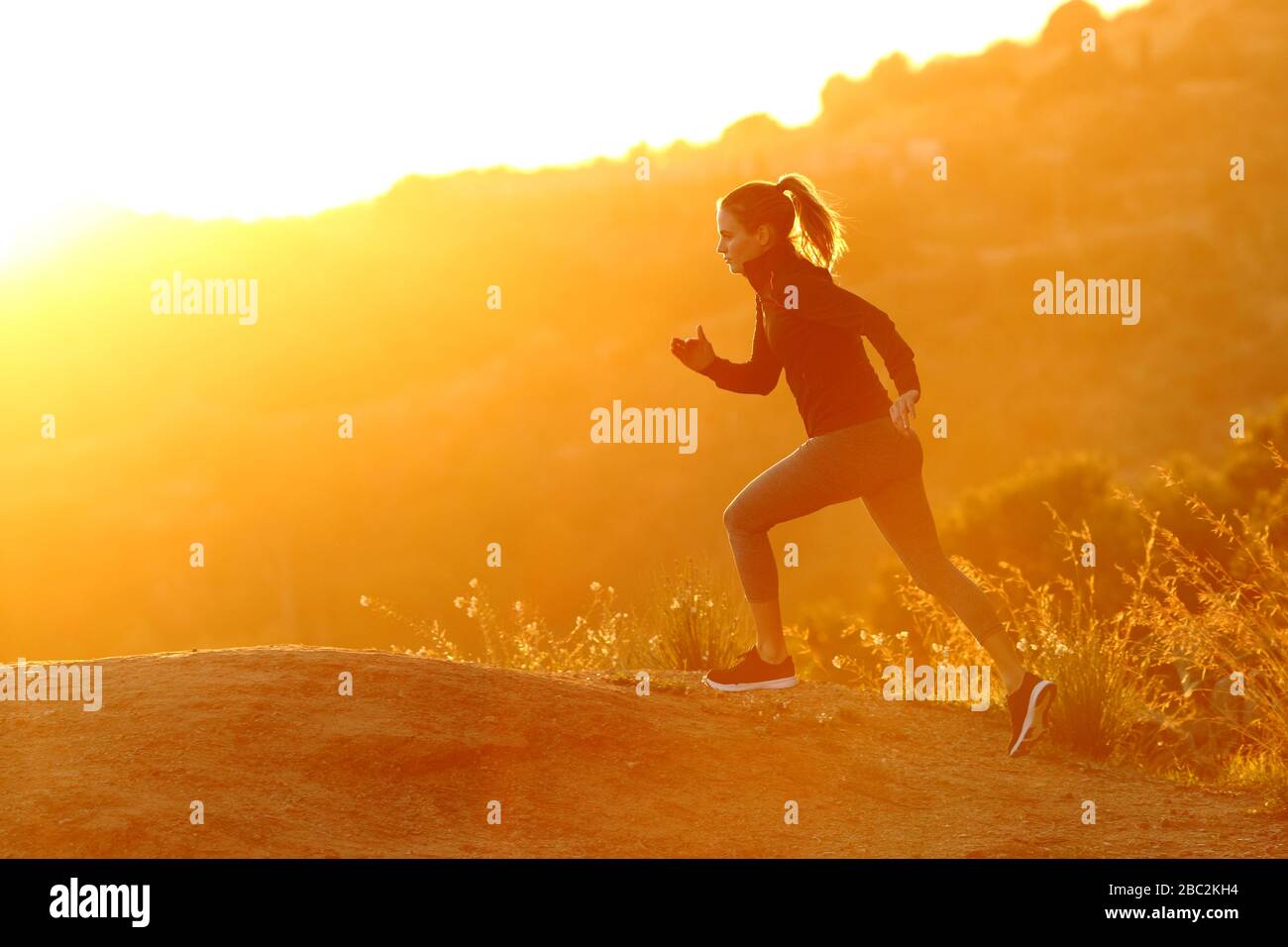 Silhouette Woman High Resolution Stock Photography and Images - Alamy