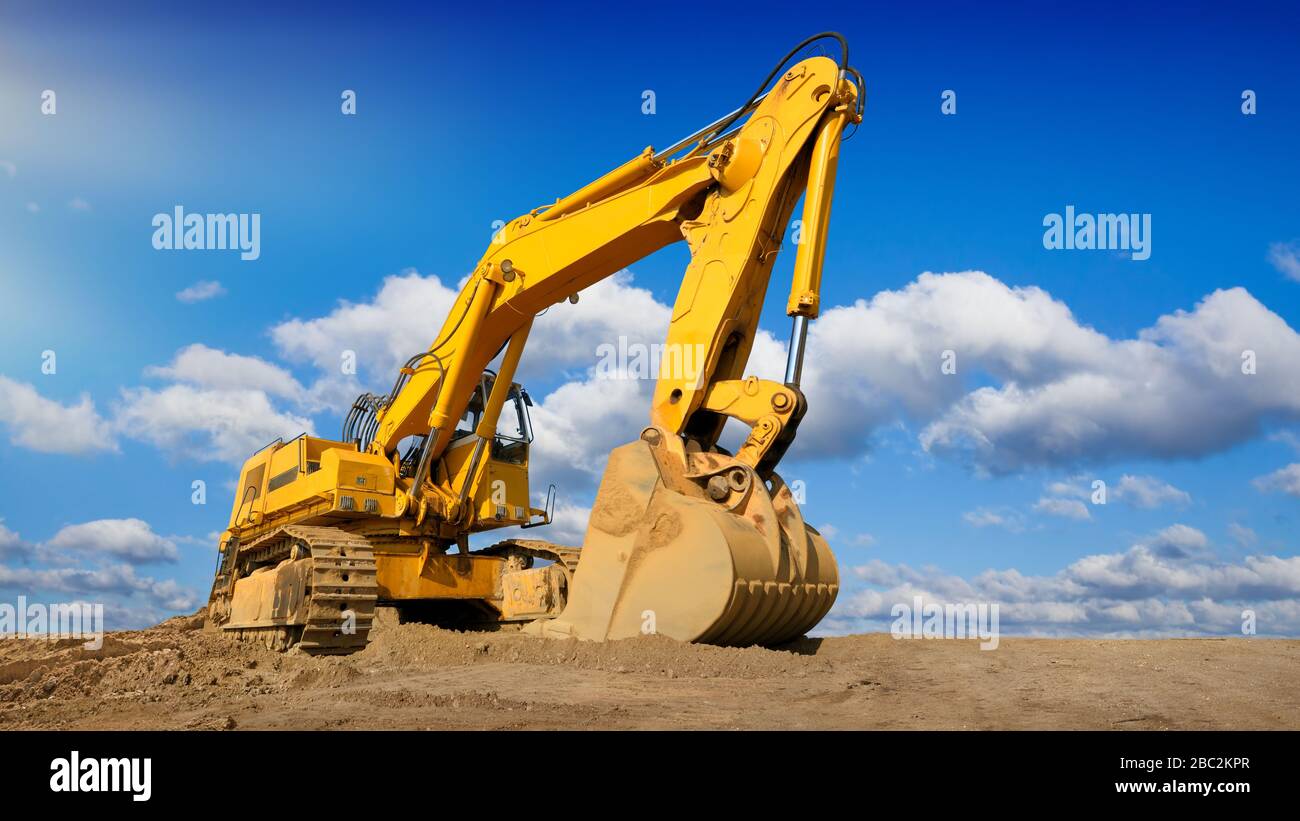 Giant Excavator Wallpaper