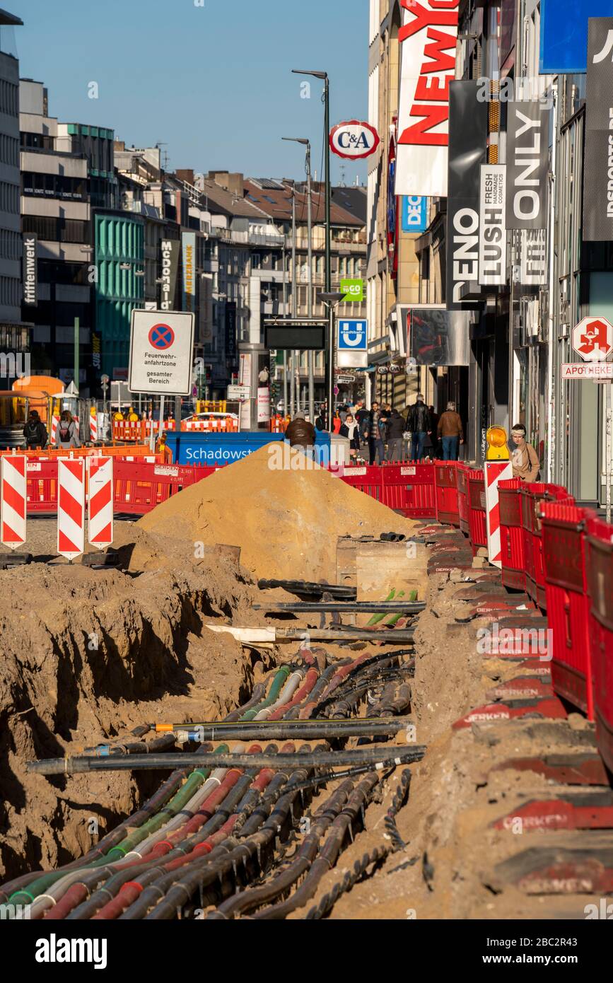 Underground cable work hi-res stock photography and images - Alamy