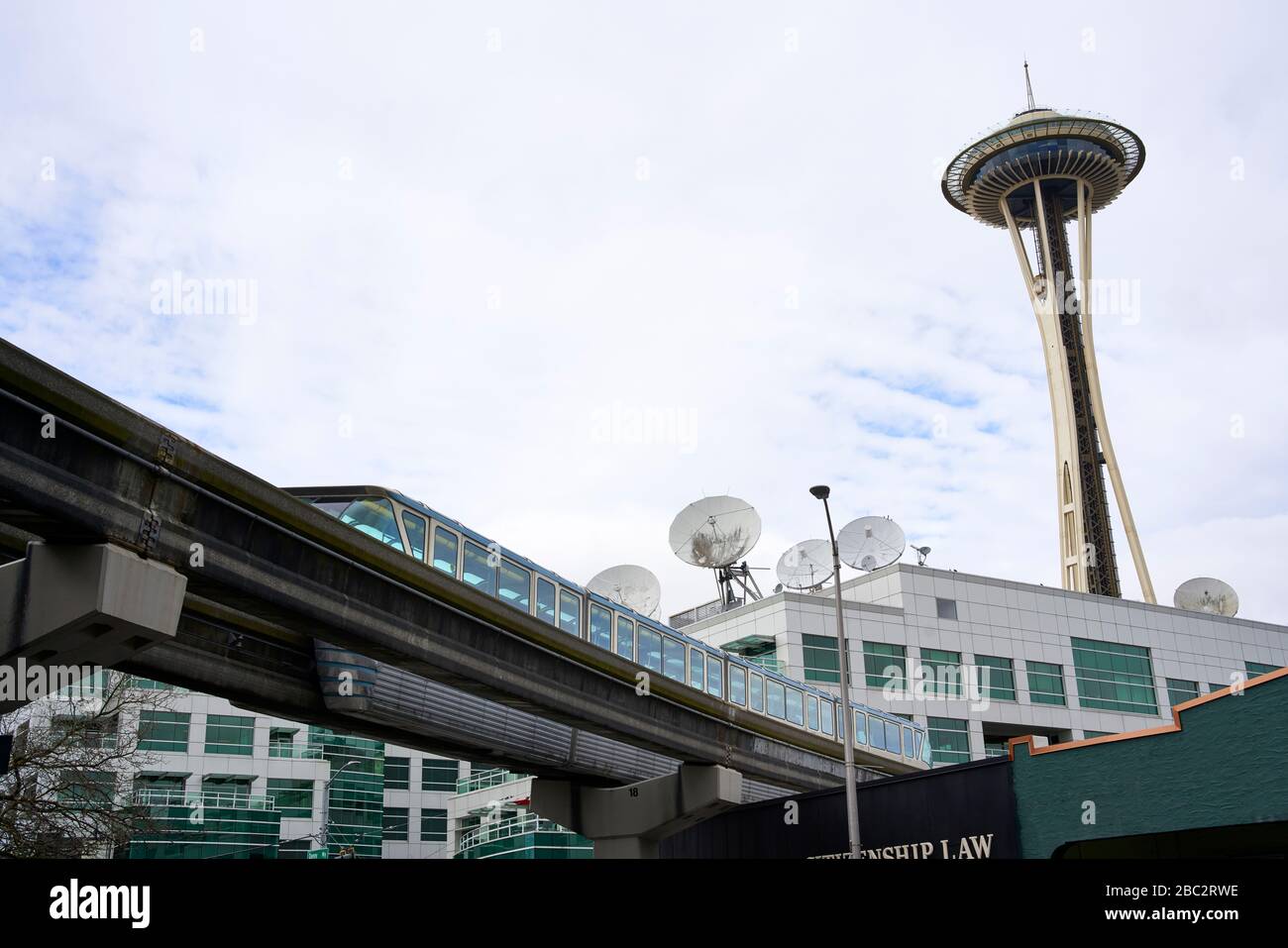 Elevated straddle beam hi-res stock photography and images - Alamy