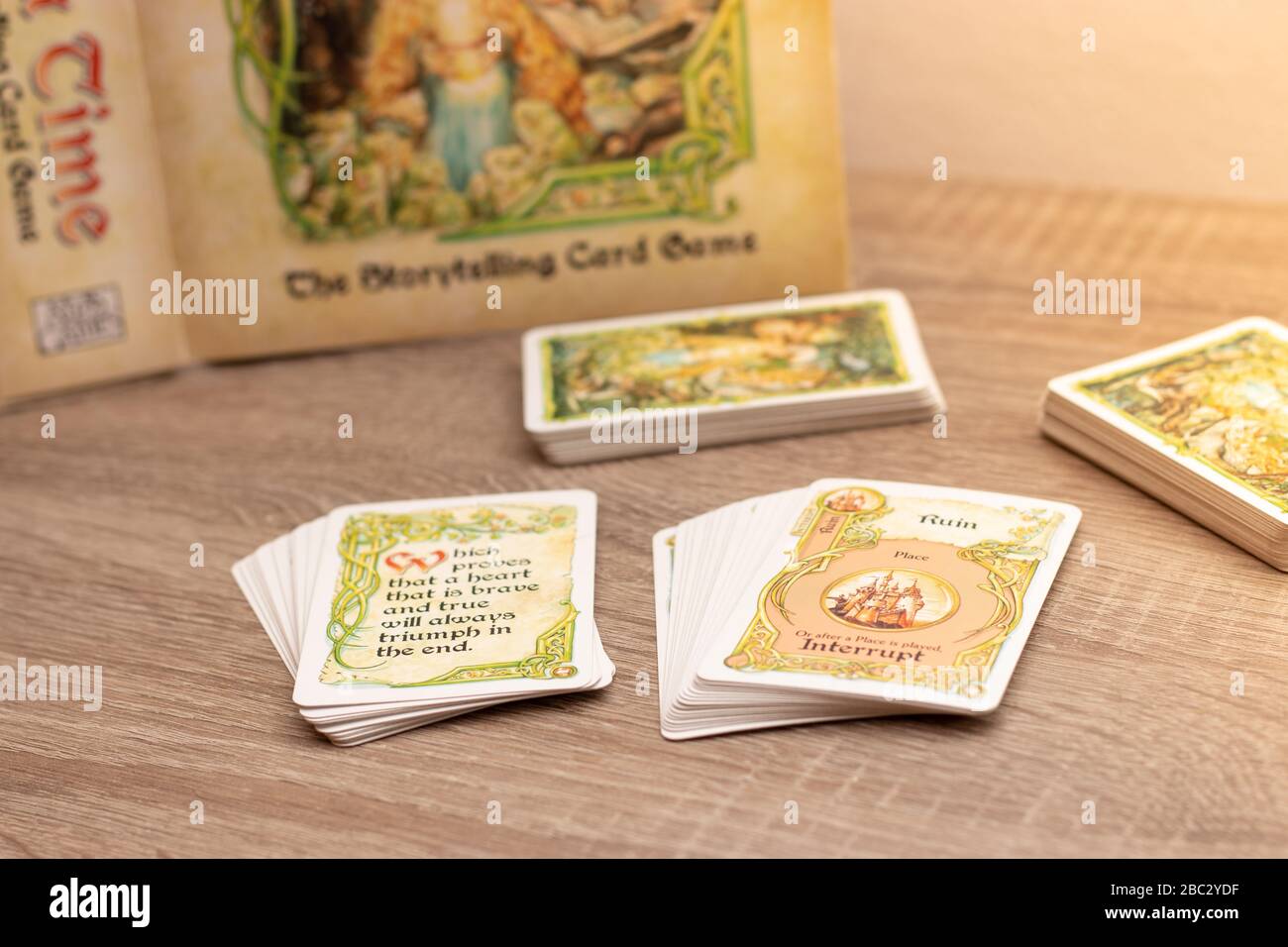 "Once upon a time", storytelling card game for up to six players ...