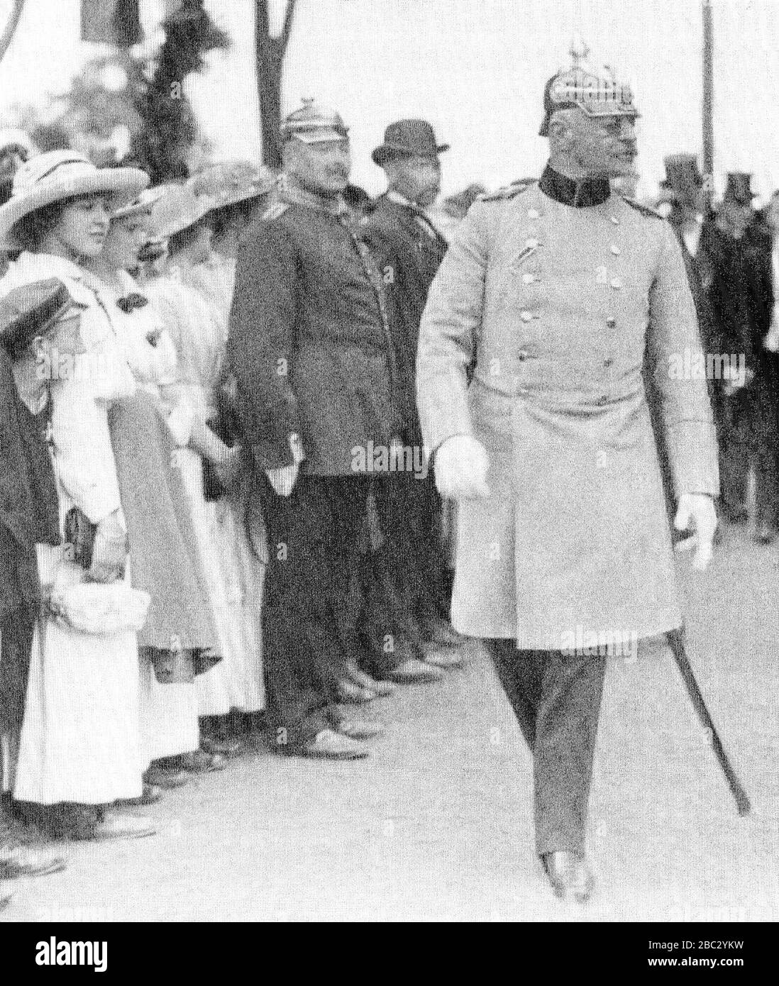 Gendarm hi-res stock photography and images - Alamy