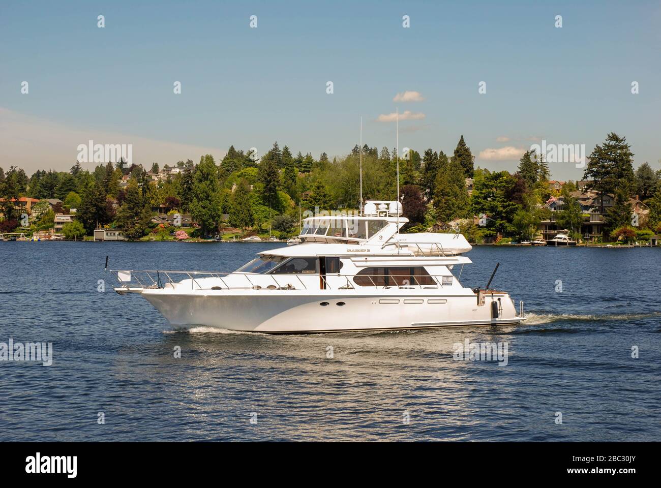 SEATTLE, WASHINGTON STATE, USA - MAY 2007: Motor cruiser boat on calm ...
