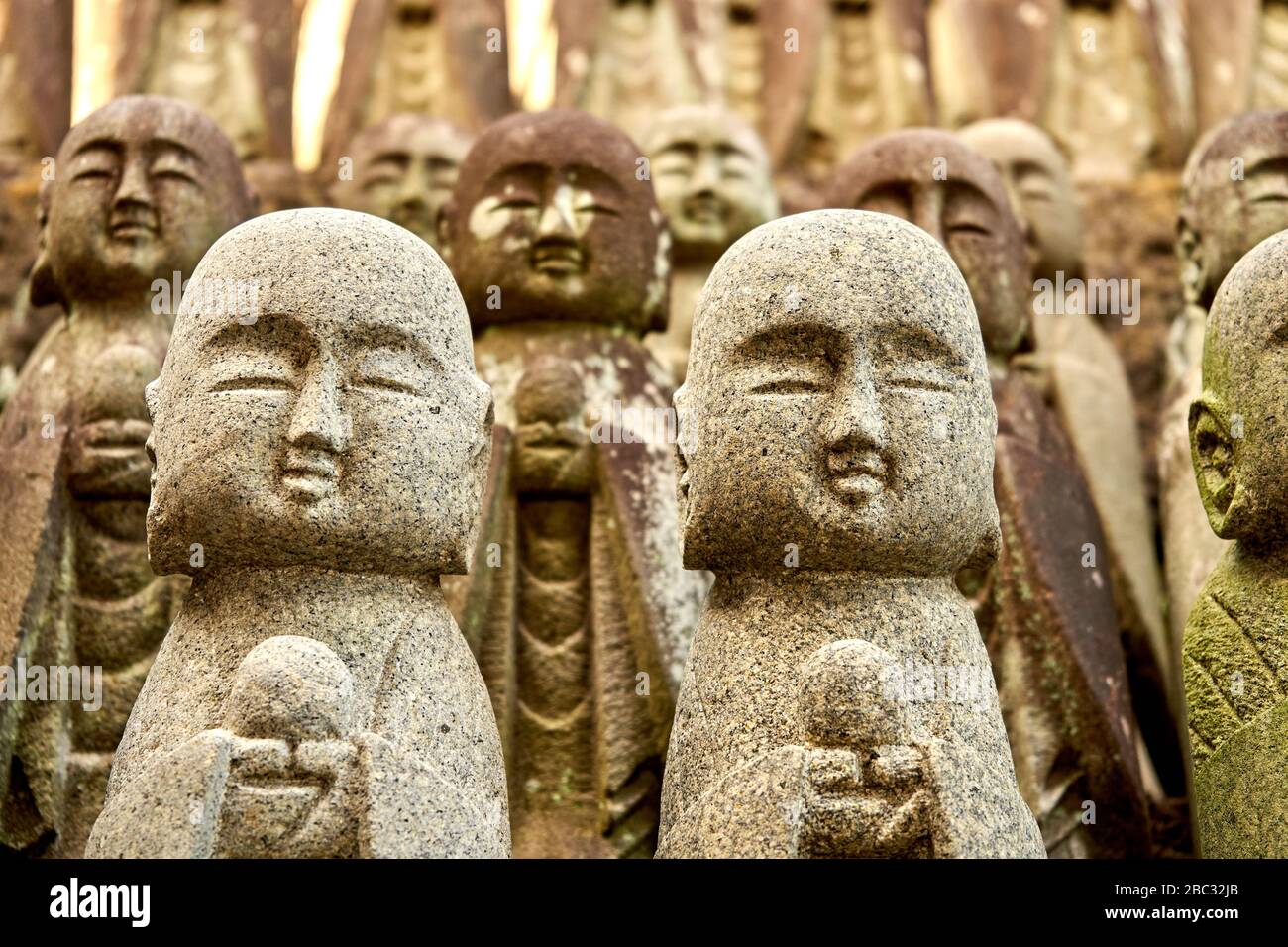 Budha statue japan hi-res stock photography and images - Alamy