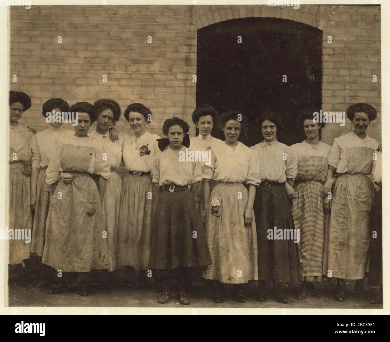 Groups of workers in Delaware Hosiery Mill Stock Photo - Alamy